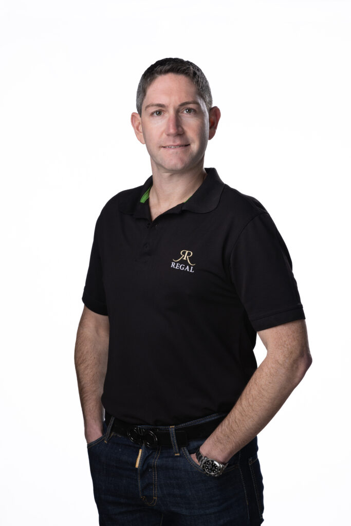 Regal Team – Regal